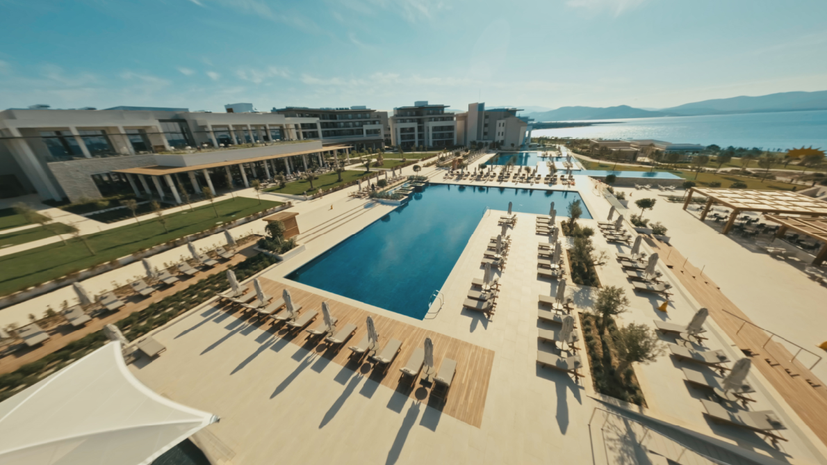 Cesur Davrandı, Lüks Otel Yapılmaz Denilen Bölgeye 150 Milyon Euro ...